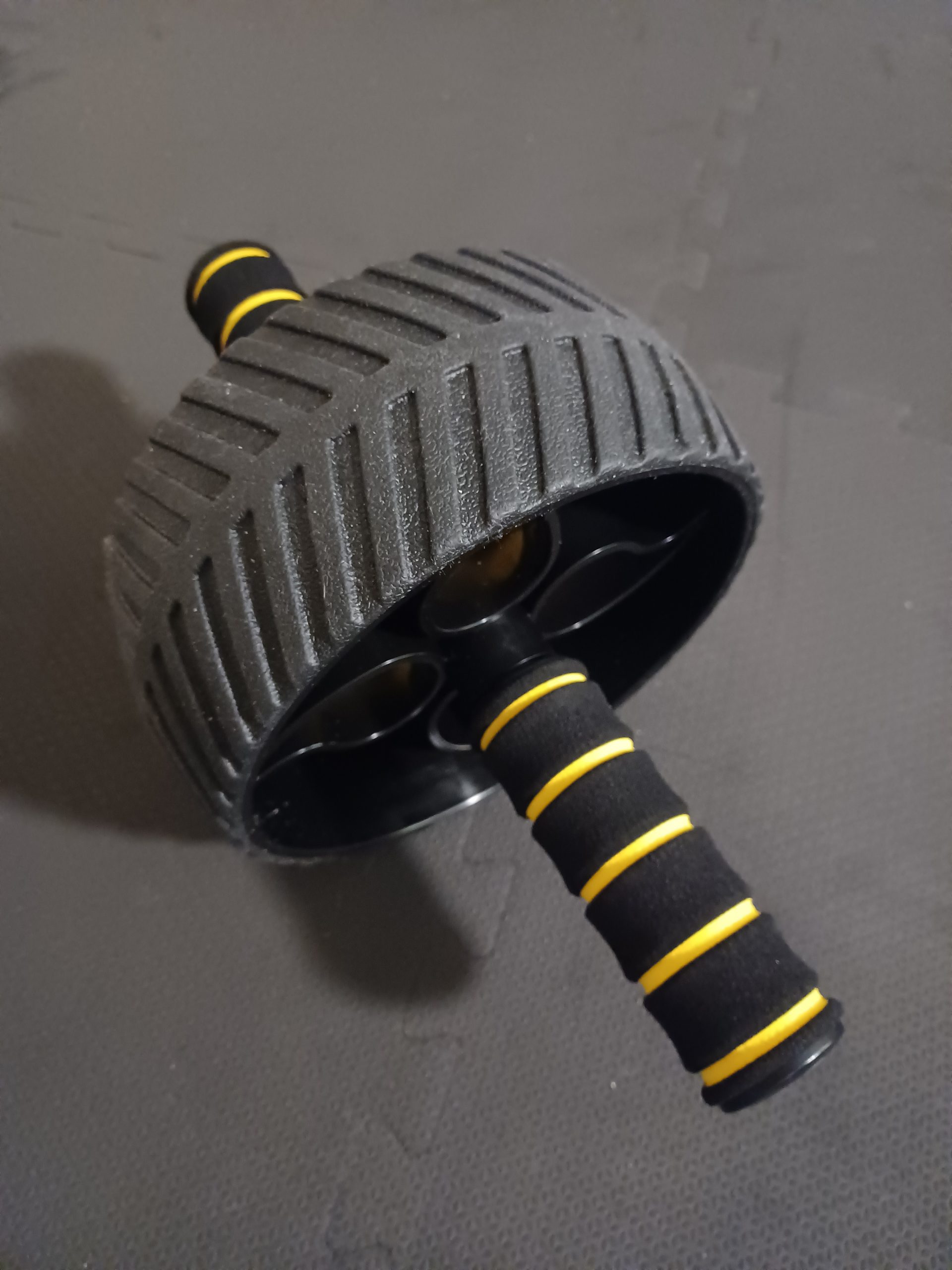 How Do You Use an Ab Roller without Losing Your Grip? – CONTINUAL ...